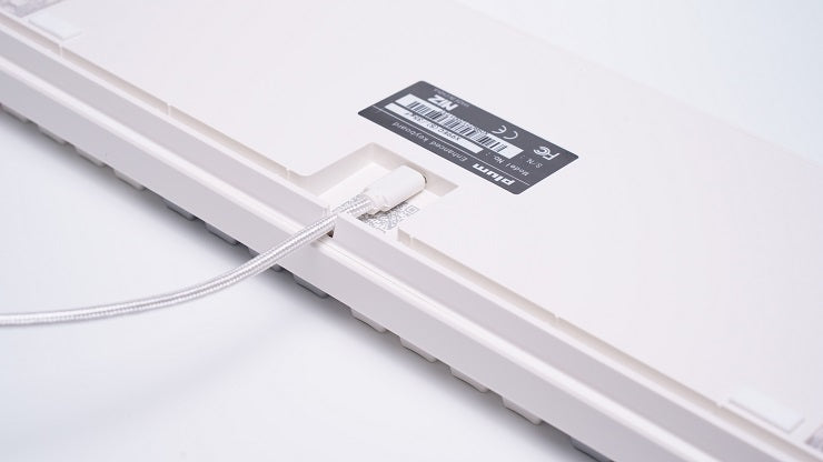 NIZ 静電容量無接点方式キーボード 35G USB有線 Mini84 / X99 / S104 – AKEEYO